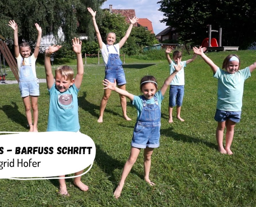 Kinderlied ♬ Es ist Zirkuszeit » Ingrid Hofer
